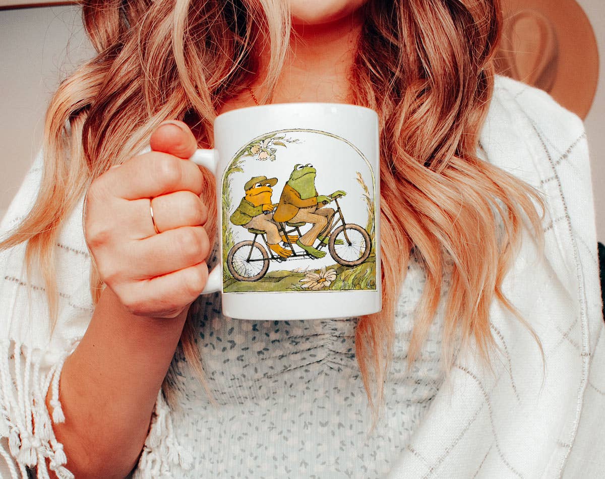 Frog & Toad Coffee Mug – The Spine & Vine Bookstore